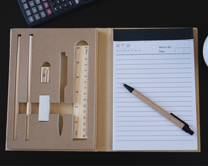 ESTUCHE WOOD – https://www.kuva.mx