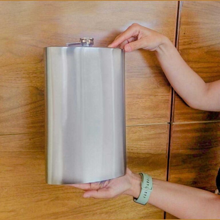 LICORERA GIGANTE – https://www.kuva.mx